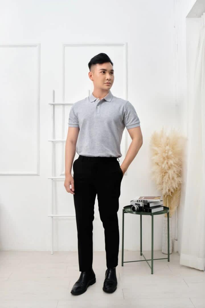 Take photos of The Goong lookbook - JAYbranding