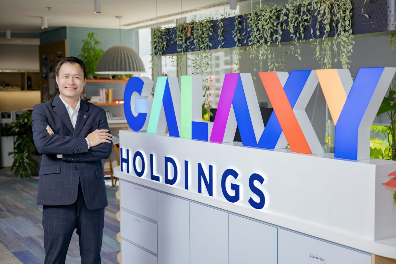 Chụp Profile công ty Galaxy Holdings - JAYbranding